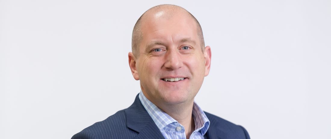 HPE nomme Simon Ewington à la tête du channel et de l'écosystème ...